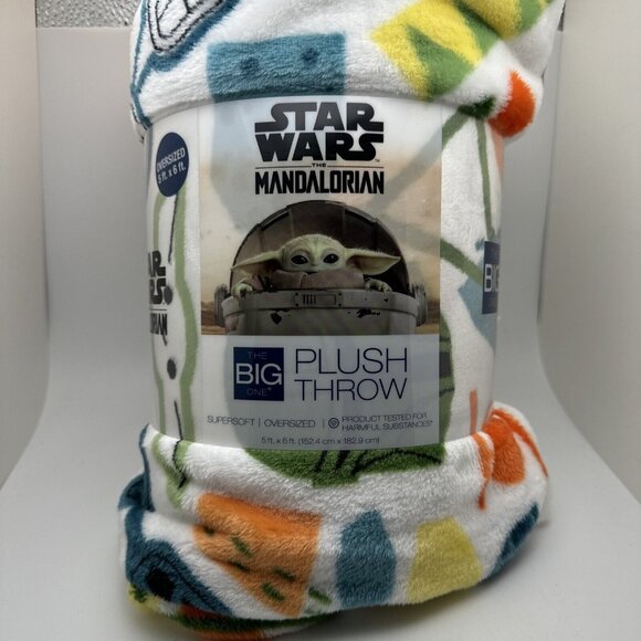 The Big One | Bedding | Kohls The Big One The Mandalorian Grogu Shapes ...